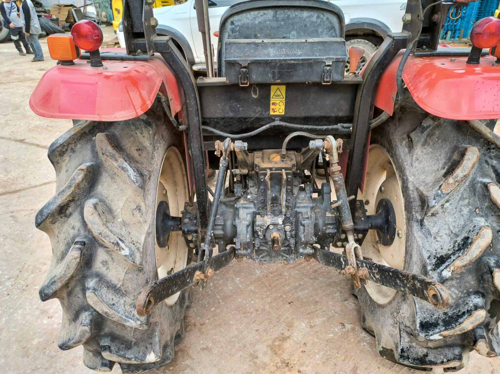 รถแทรกเตอร์ YANMAR รุ่น EF393T [เบอร์ T20] - บจก. จันทบุรี เอส.เค ...